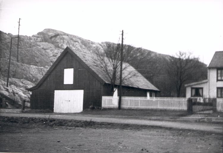 Notering på kortet: "GRAVARNE". "Nyårsdagen 1960". "FOTO (C58) DAN ...