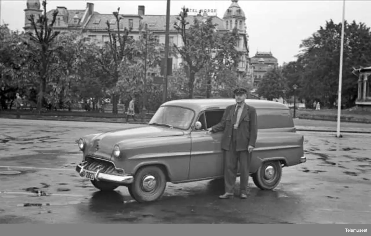 Bergen telestasjons biler - Norsk Teknisk Museum / DigitaltMuseum