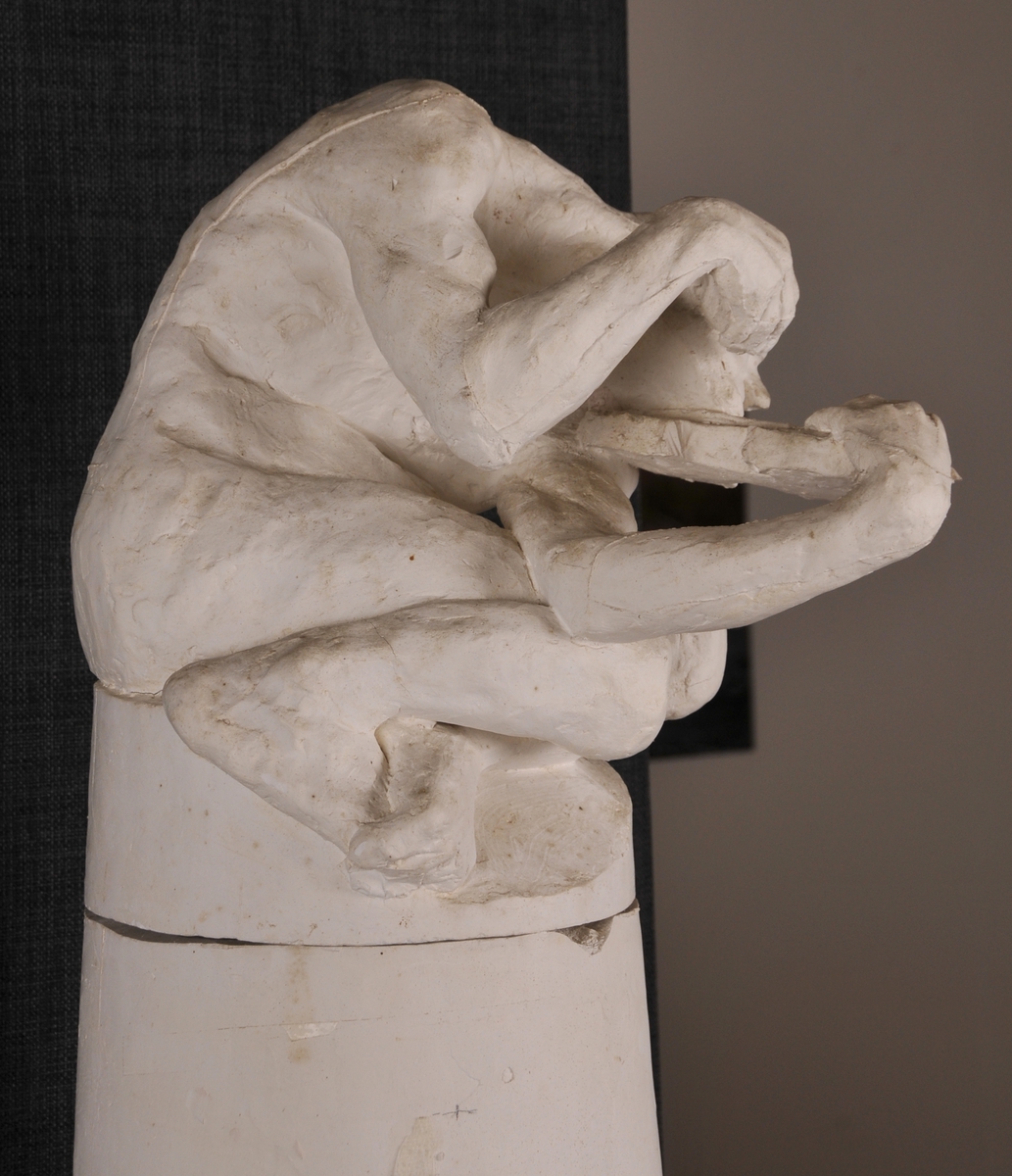 Nøkken (Fossegrimen) [Gipsskulptur] - Vest-Telemark Museum / DigitaltMuseum