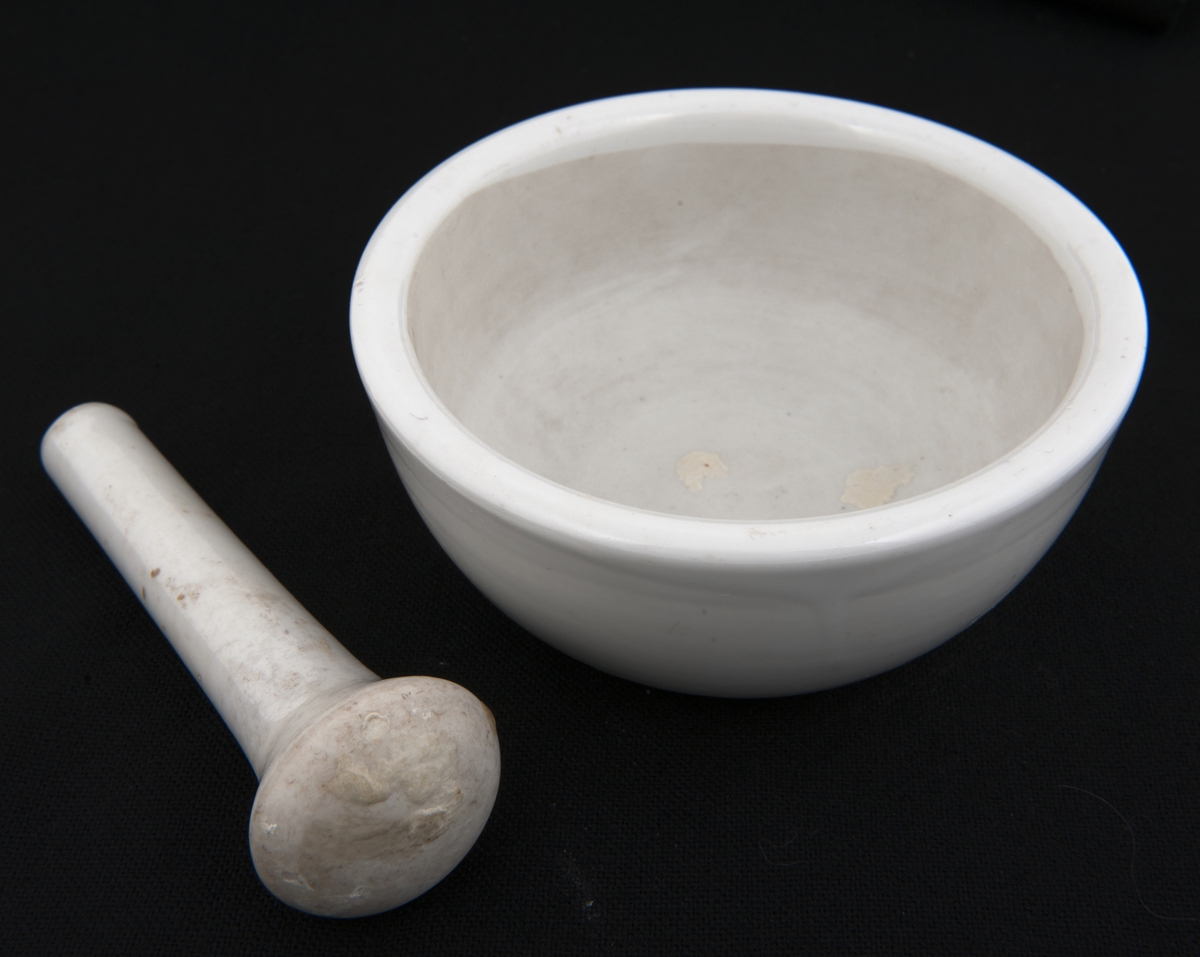 Morter - Norsk Farmasihistorisk Museum / DigitaltMuseum