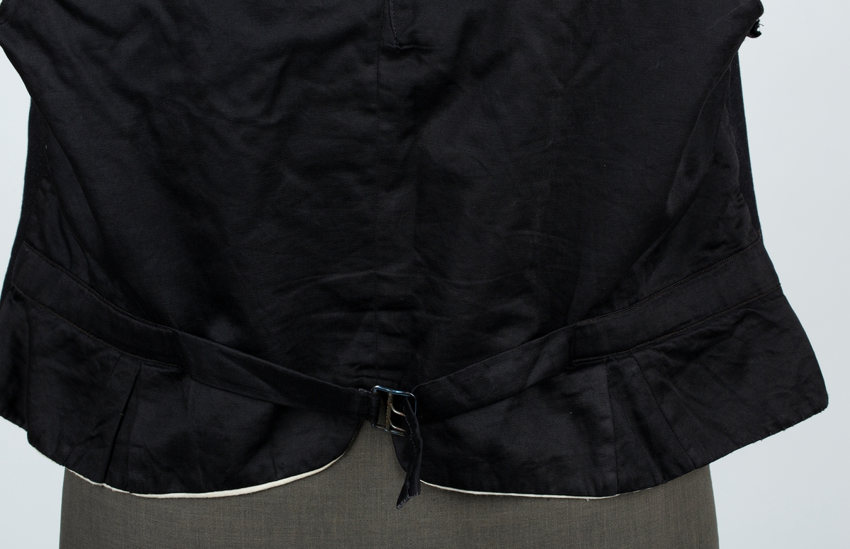 Vest - Museene i Akershus / DigitaltMuseum