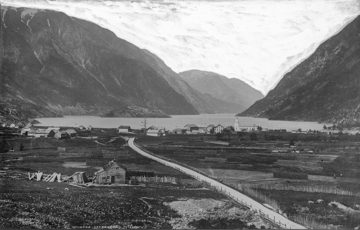 Odda sentrum mellom 1870 og 1895. - Kraftmuseet / DigitaltMuseum