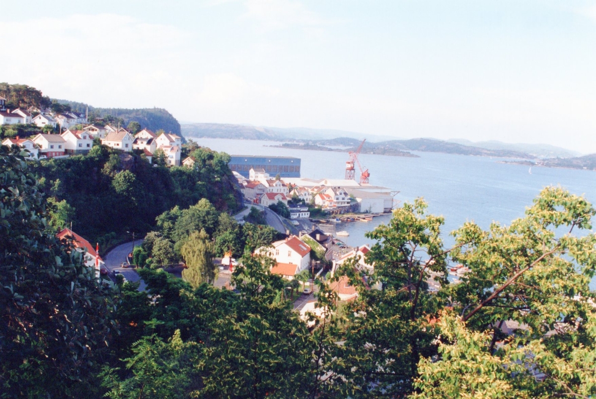 Stilnestangen med Tangen Verft og Blåhallen. Tangeheia - Telemark ...