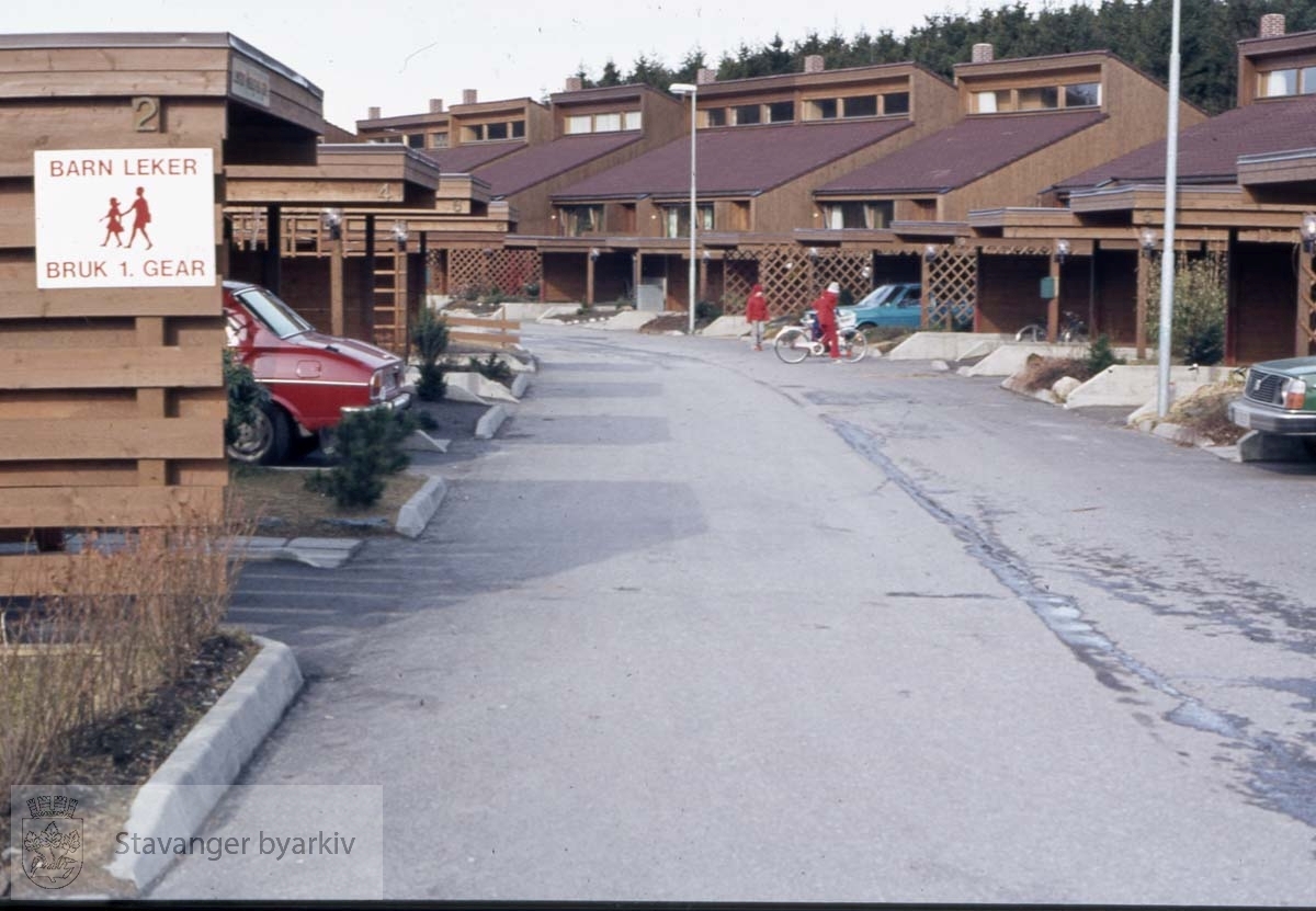 Boligfelt i Lektor Mosgrens gate - Stavanger byarkiv / DigitaltMuseum