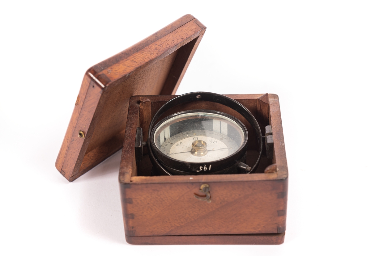 Kompass - Sjöhistoriska museet / DigitaltMuseum