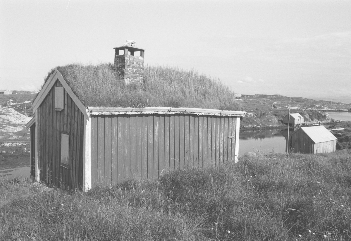 Kirkebakken, Titran, Frøya, Sør - Trøndelag. Gammel stue brukt som ...