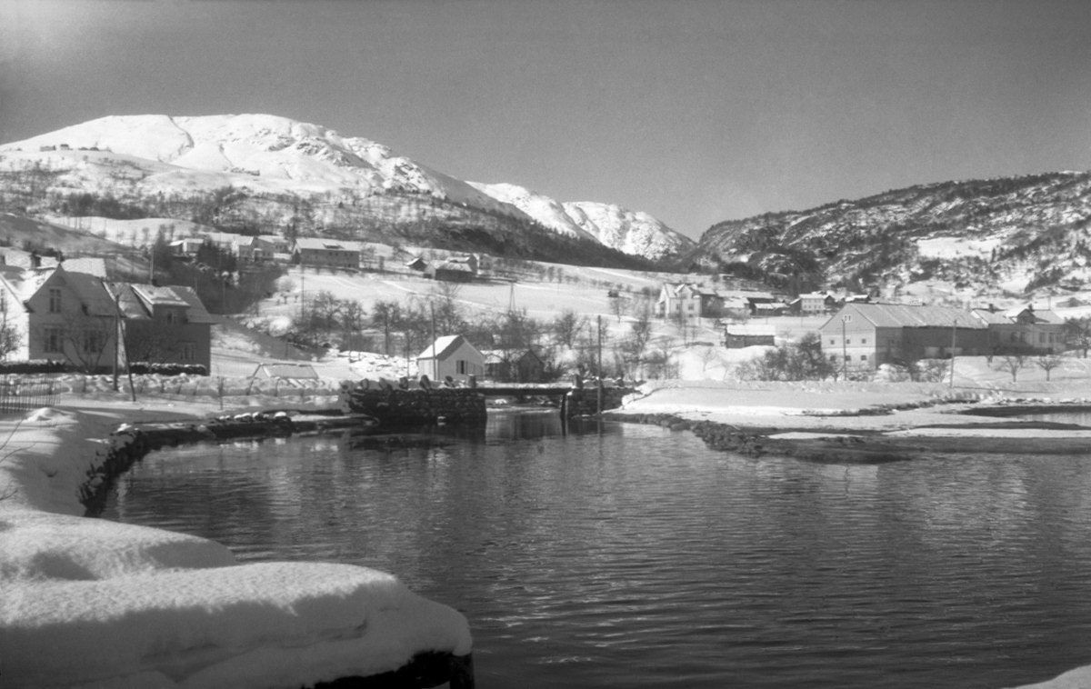 Lofthus fotografiske samling - Universitetsmuseet i Bergen, Fotobasen ...