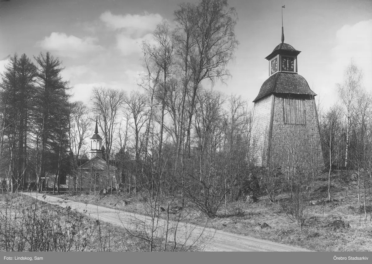 Boo kyrka och klockstapel, 1930-tal - Örebro Stadsarkiv / DigitaltMuseum