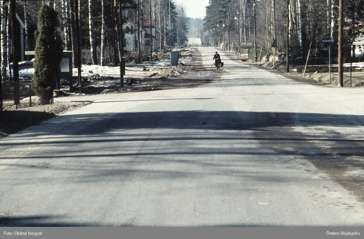 Busskur på Glomman, 1950-tal - Örebro Stadsarkiv / DigitaltMuseum