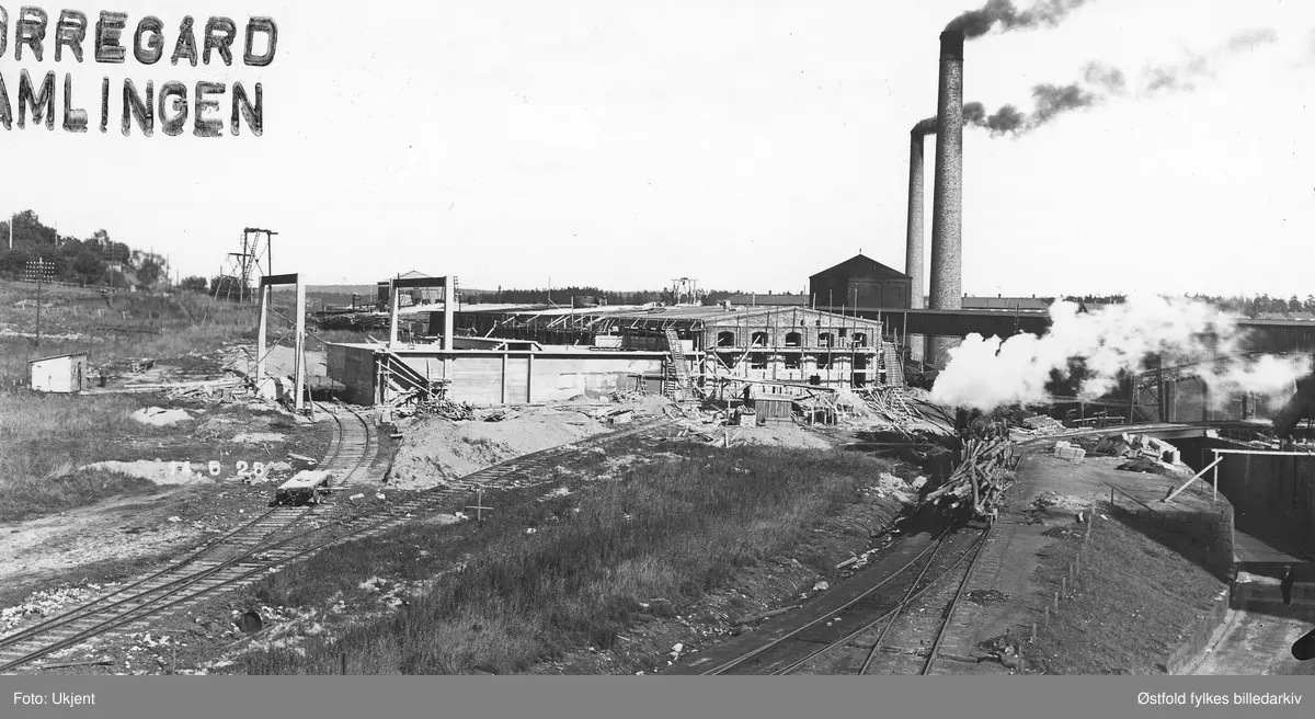 Borregård fabrikker i Sarpsborg 14. juni 1928. Renseri 1 under første ...