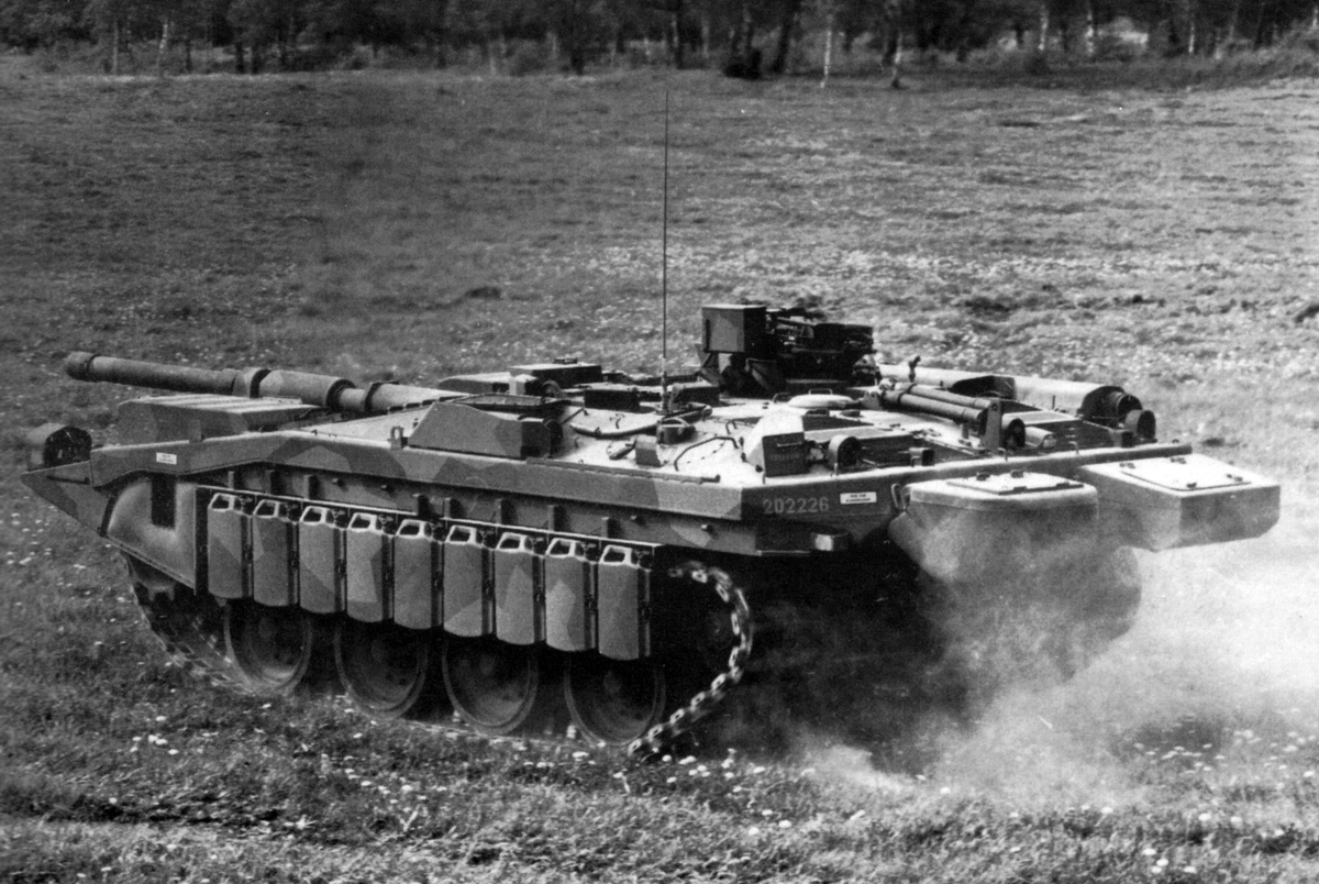 Stridsvagn 103 - Garnisonsmuseet Skaraborg / DigitaltMuseum