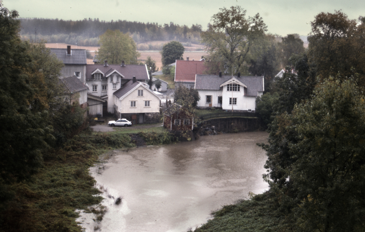 Hølen tettsted, bebyggelse, elven Såna - Museene i Akershus ...