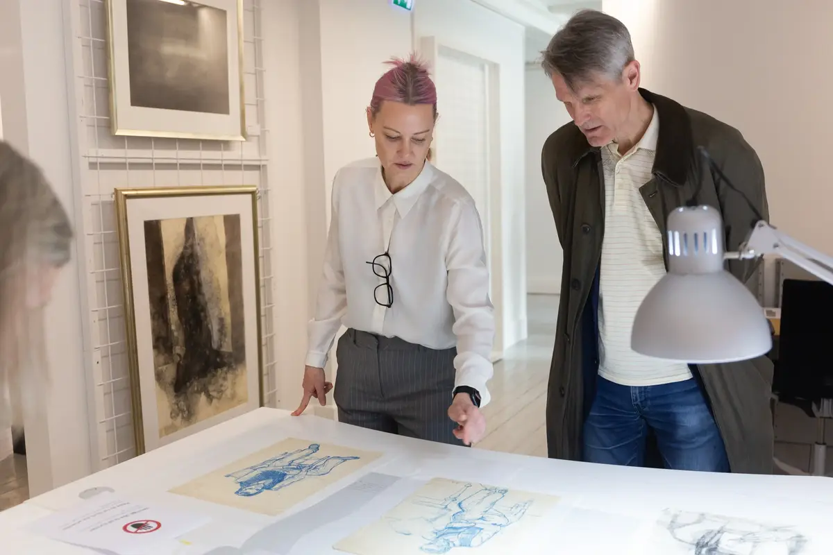 Vinden stryker natten vekk - Trondheim kunstmuseum