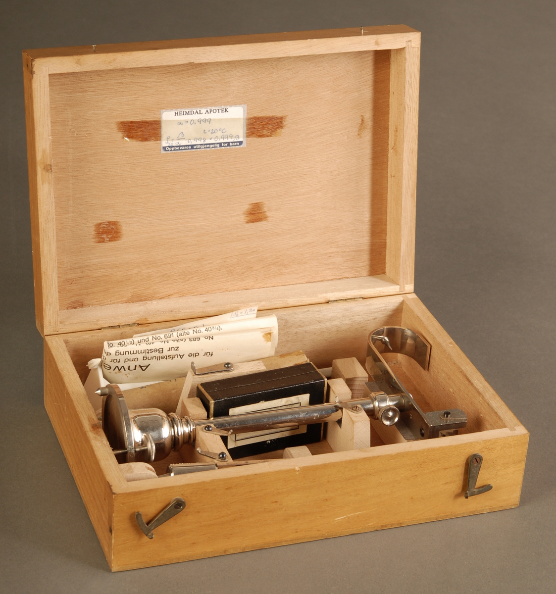 Vekt - Sverresborg Trøndelag Folkemuseum / DigitaltMuseum