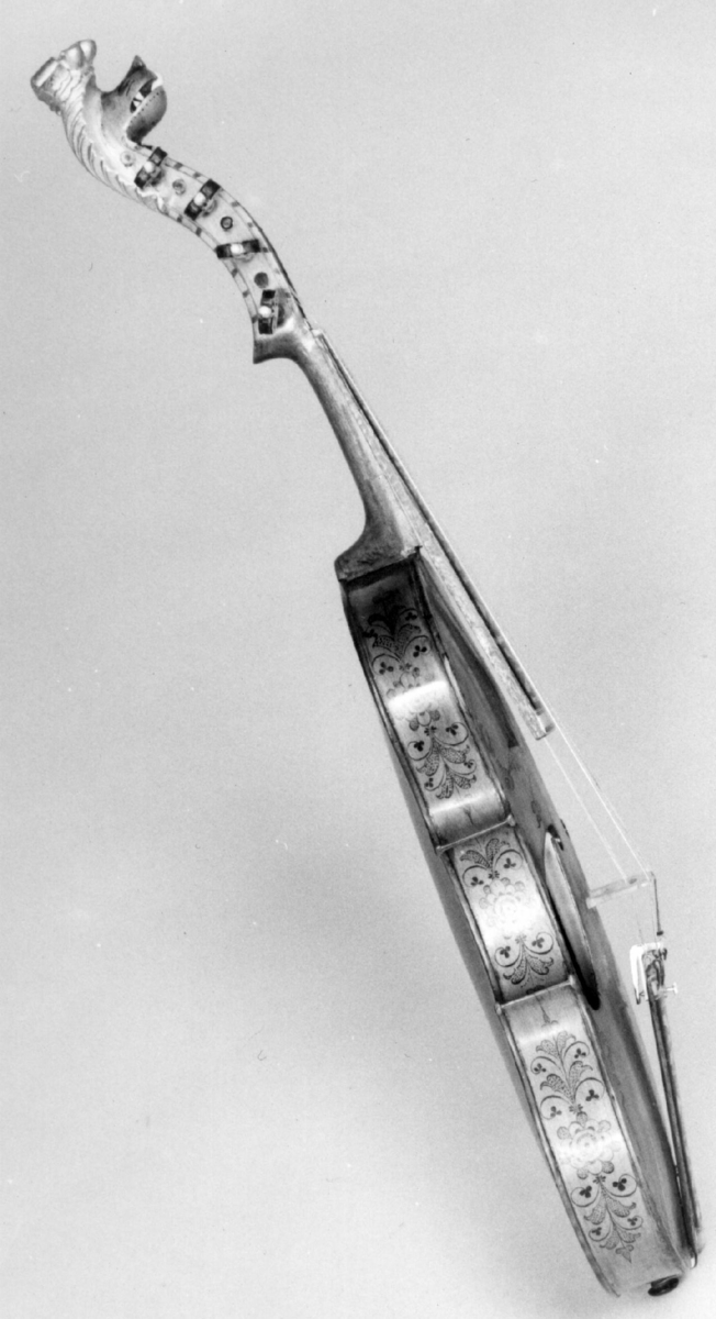 Hardingfele - Ringve Musikkmuseum / DigitaltMuseum