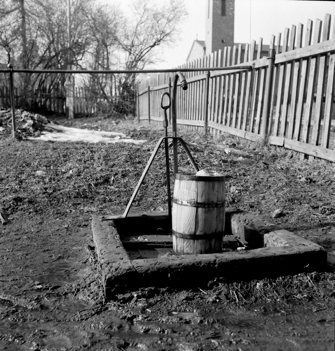 VANNPOST, BRØNN, TRETØNNE, TORGGATA 104, KORSLUNDGÅRDEN, 1943 - Anno ...