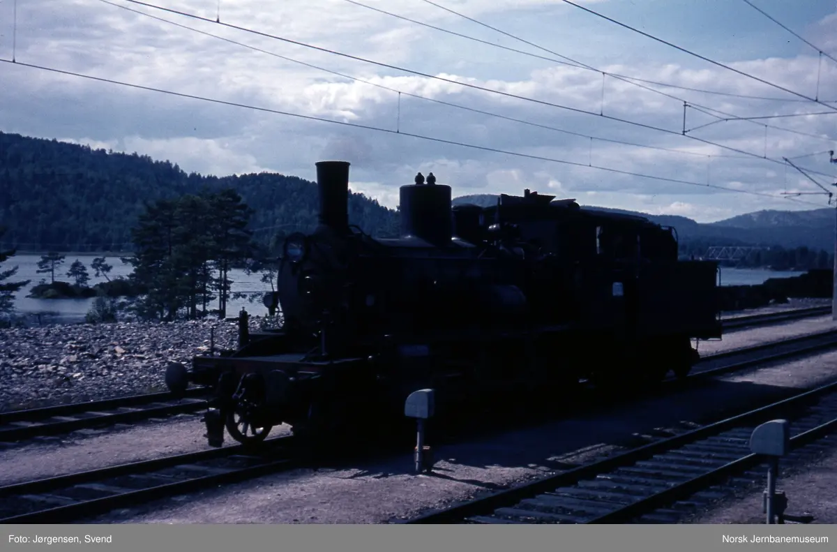 NSB damplok type 18c nr. 158 på Nelaug stasjon - Norsk Jernbanemuseum ...