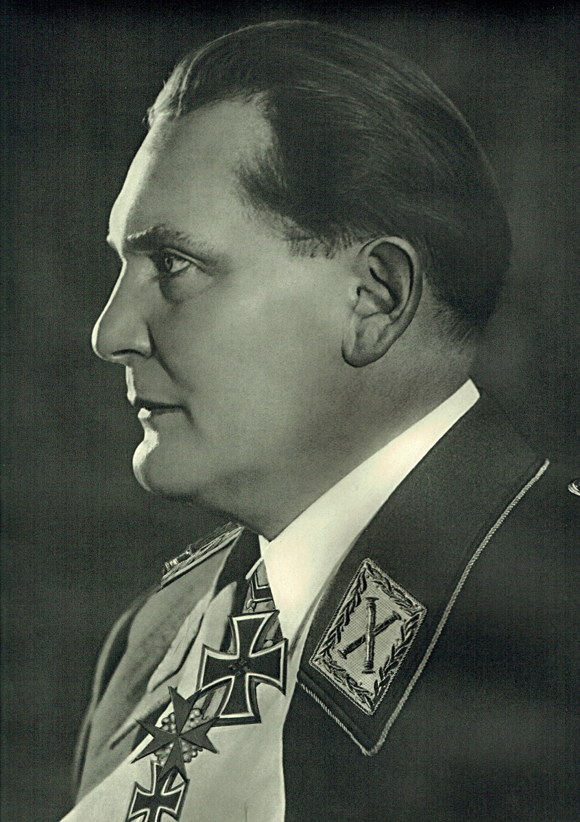 Portrett, Hermann Göring - Justismuseet / DigitaltMuseum