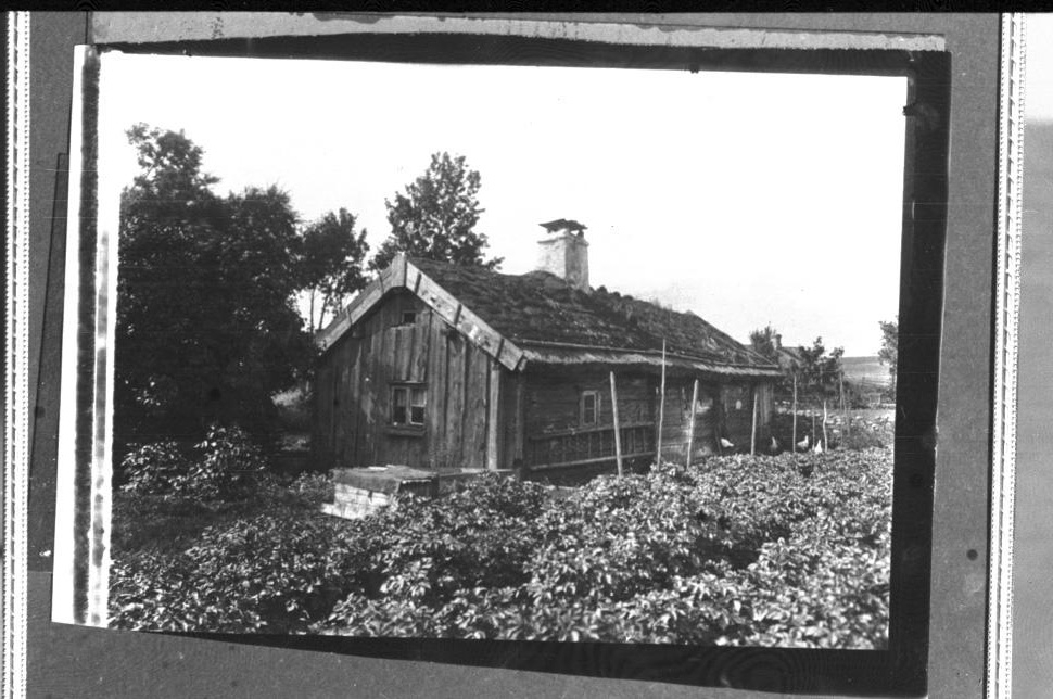 Vartofta-Åsaka. Gammal stuga. - Falbygdens museum / DigitaltMuseum