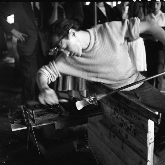 Germano Padoan, italiensk glasblåsare, Reijmyre glasbruk, 1957 ...