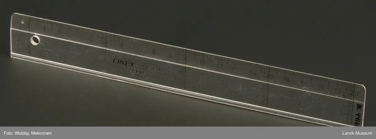Linjal - Larvik Museum / DigitaltMuseum