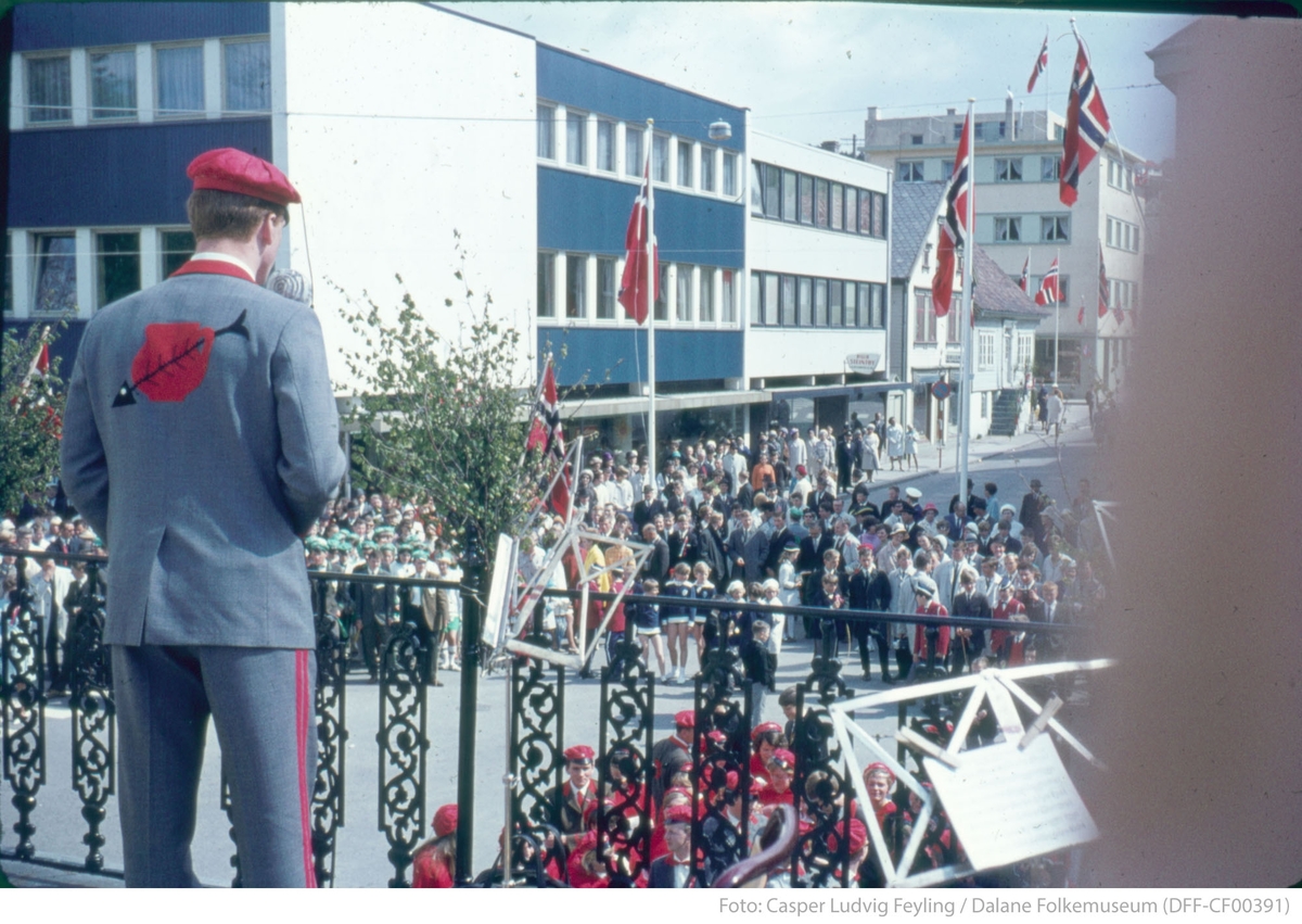 Rødruss, tale på 17. mai ved Torget i Egersund - Dalane Folkemuseum ...