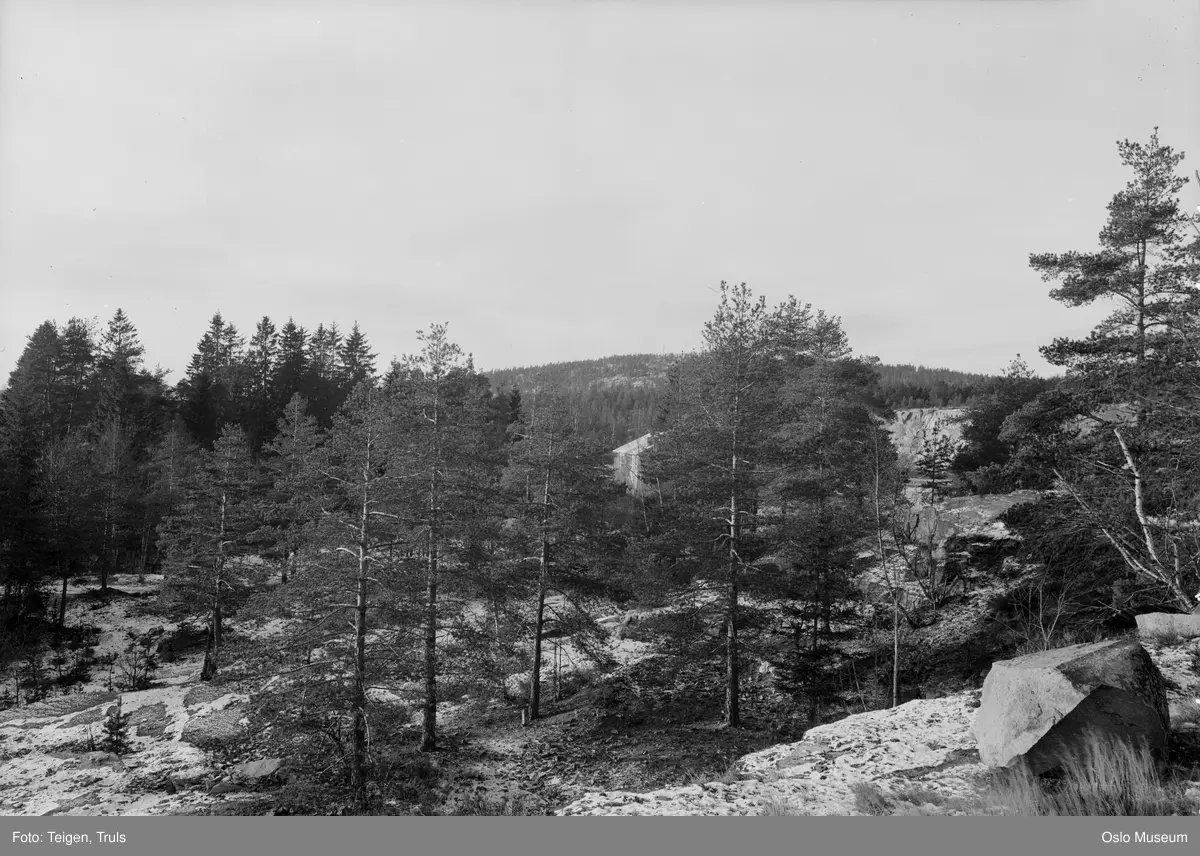 Nedlagt steinbrudd ved Burula, Flaen. - Oslo Museum / DigitaltMuseum