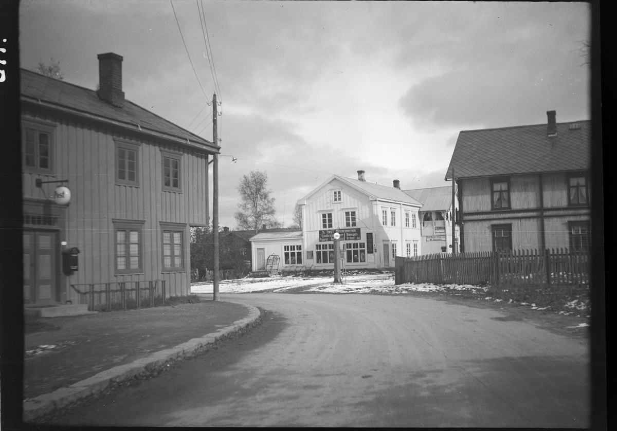 Tynset, posthus, Tynset Maskinforretning, Shell pumpe, bensinpumpe ...