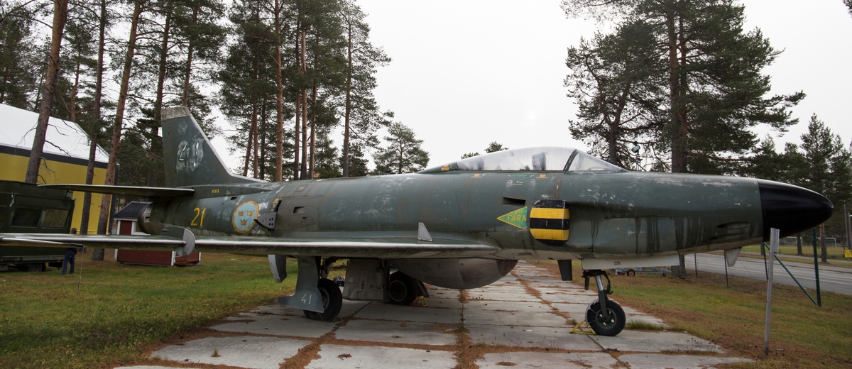 Flygplan - Flygvapenmuseum / DigitaltMuseum