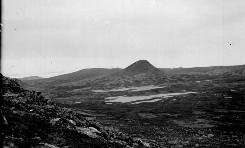 Ringebu. Muen og Muvatnet på Venabygdsfjellet. - Maihaugen / DigitaltMuseum