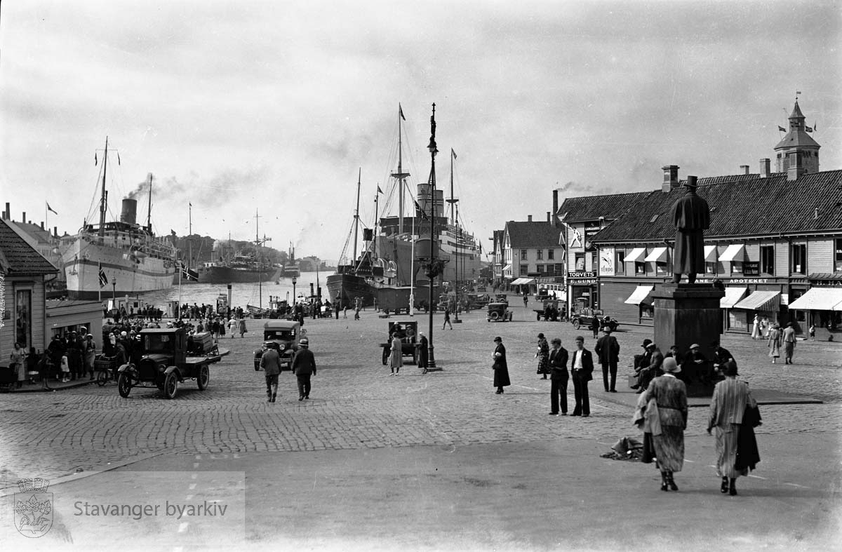 Torget mot Vågen - Stavanger byarkiv / DigitaltMuseum