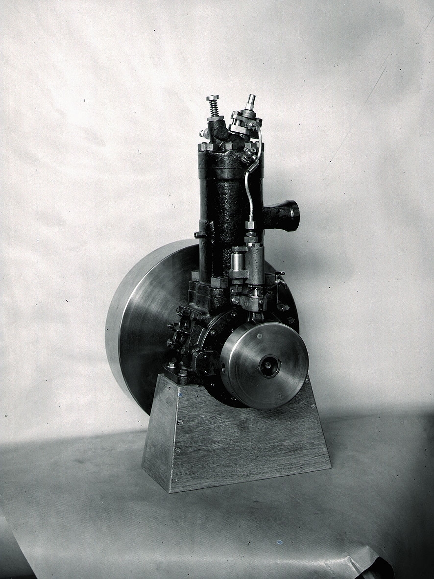 Dieselmotor - Tekniska museet / DigitaltMuseum