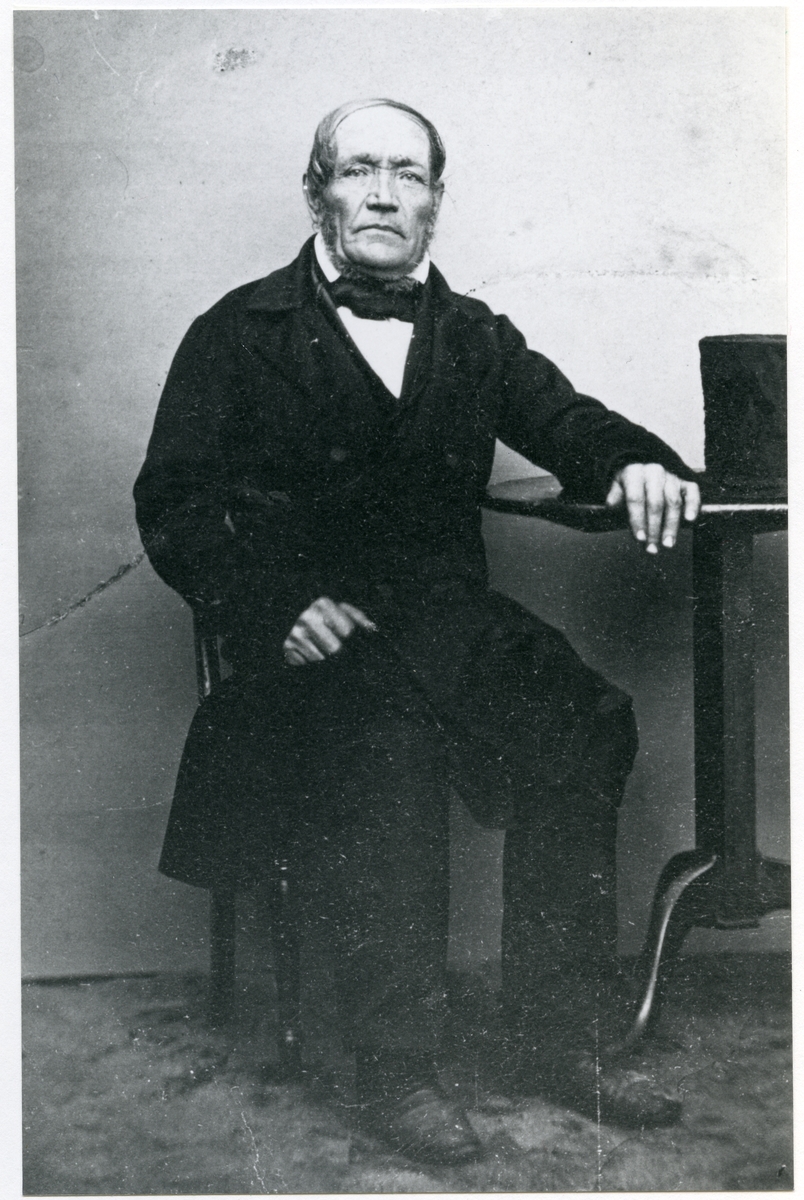 Ramnäs sn, Surahammar, Ramnäs kyrkby. Löten. Sadelmakare Carl Wallin ...