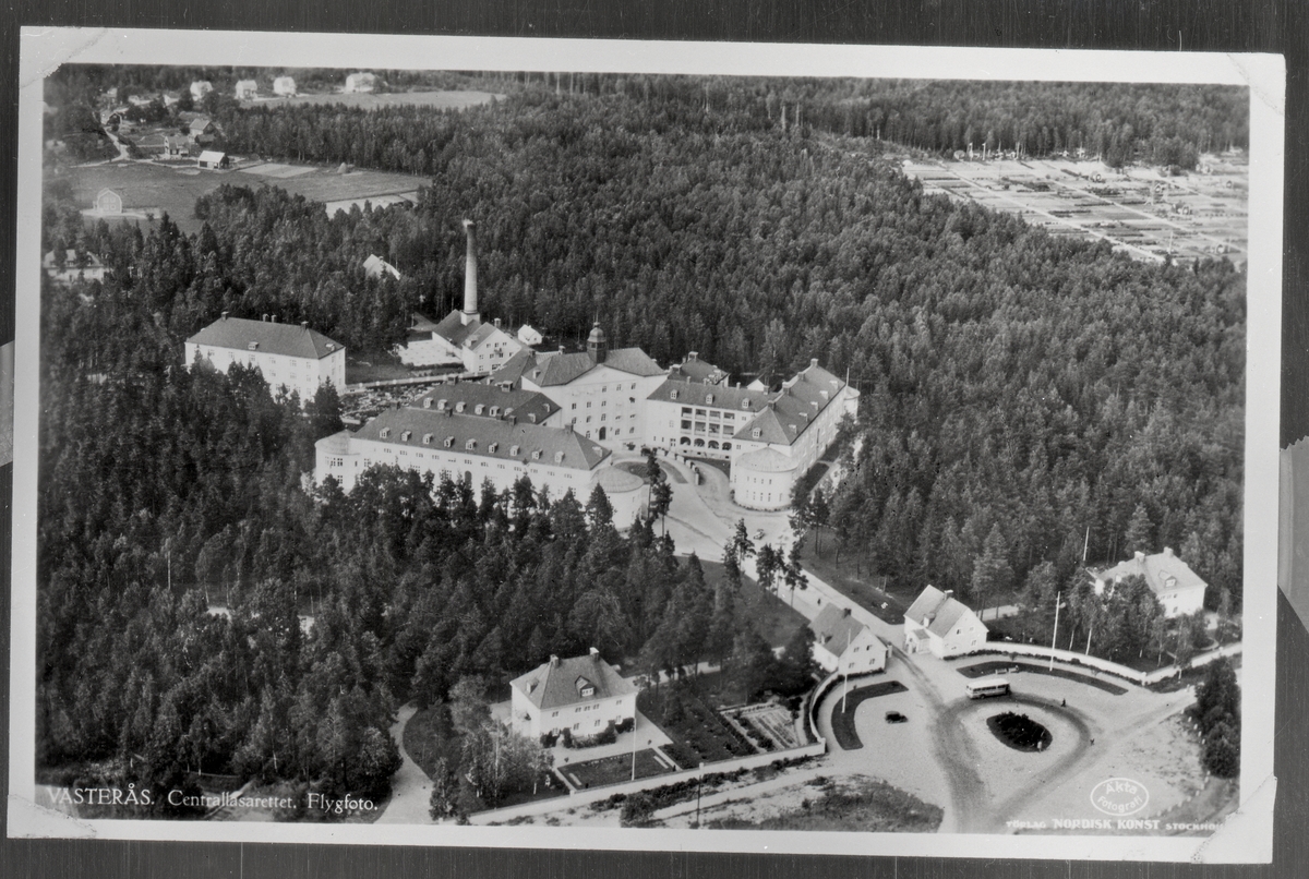 Hemdal, flygfoto över 1928 års centrallasarett. - Västmanlands läns ...