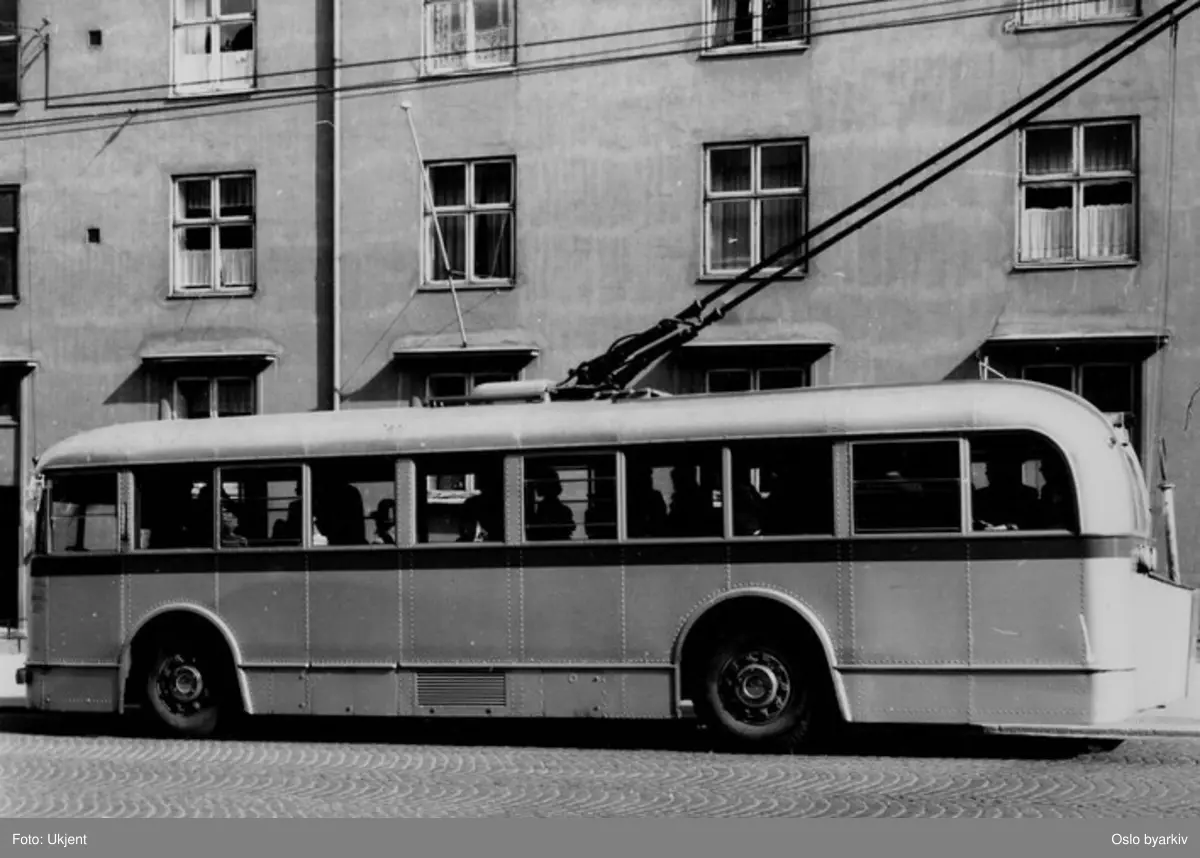 Oslo Sporveier. A-15751 - 800 serien trolleybuss. - Oslo byarkiv ...