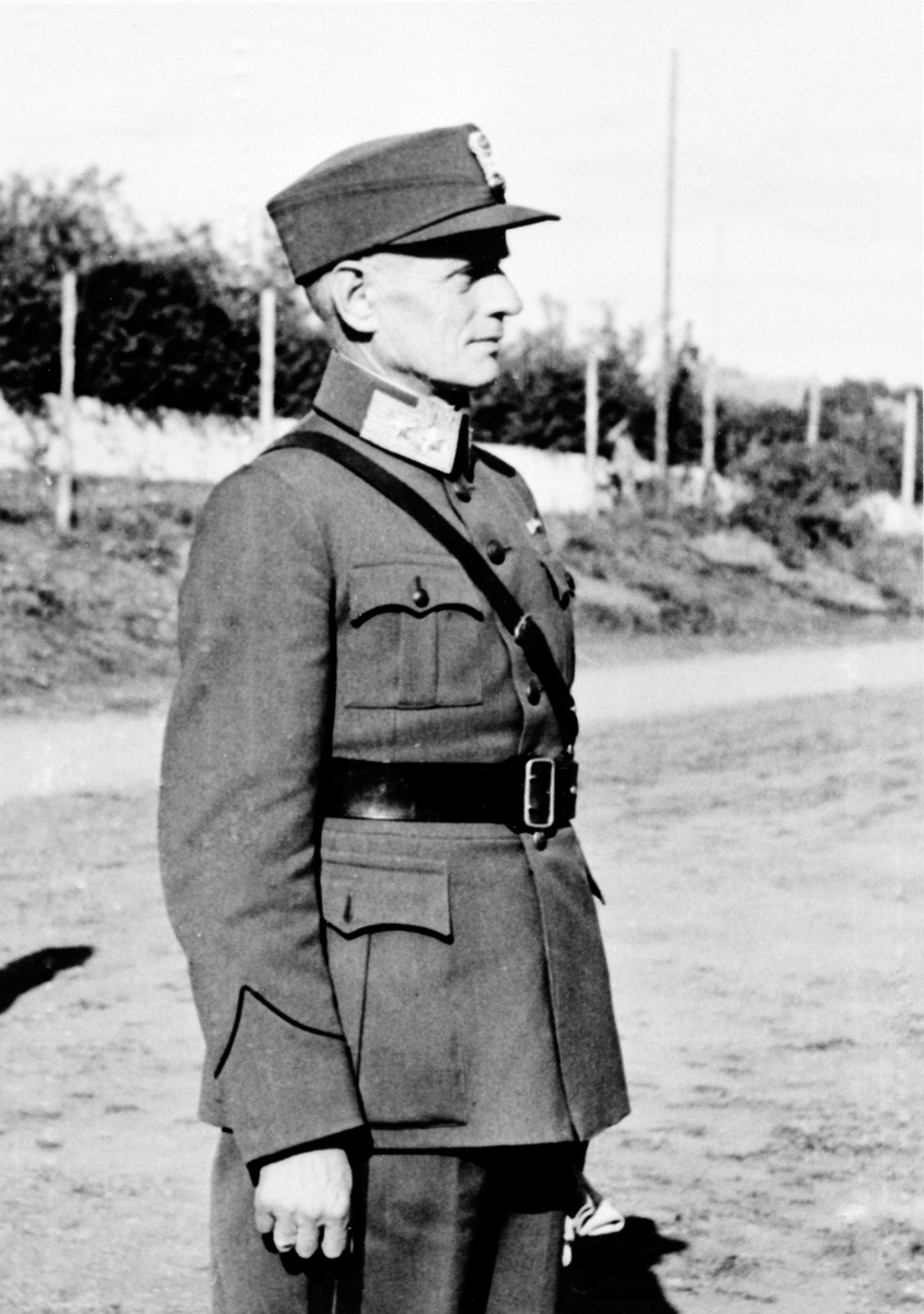 GENERAL OTTO RUGE, RIDEHUSET. - Anno Domkirkeodden / DigitaltMuseum