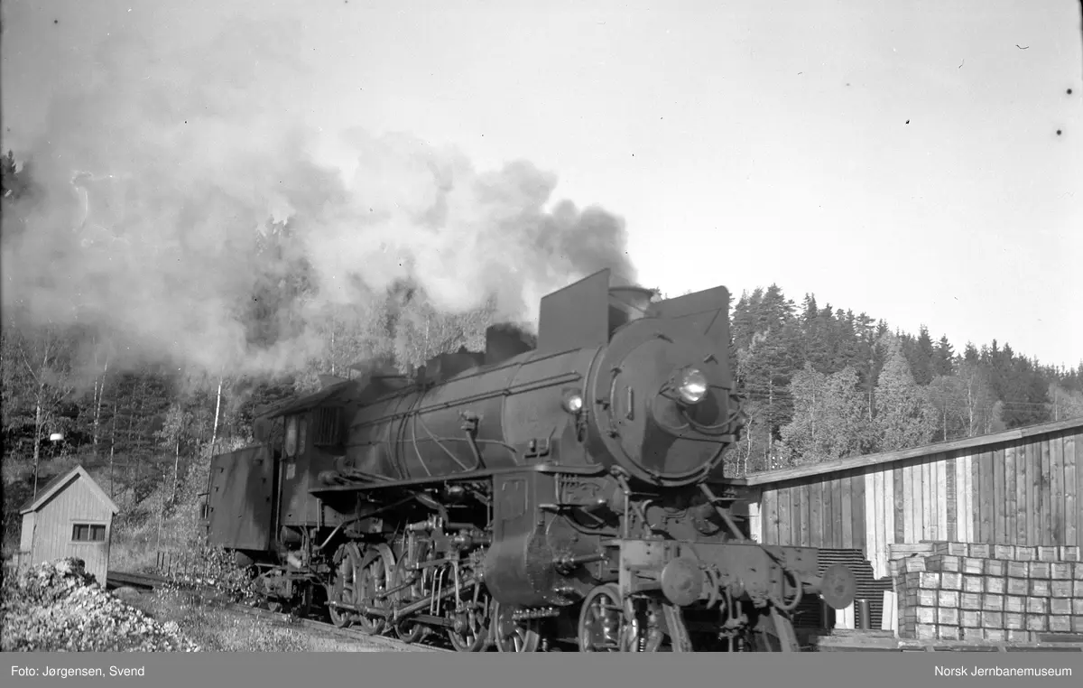 NSB damplok type 31b på Hønefoss stasjon - Norsk Jernbanemuseum ...