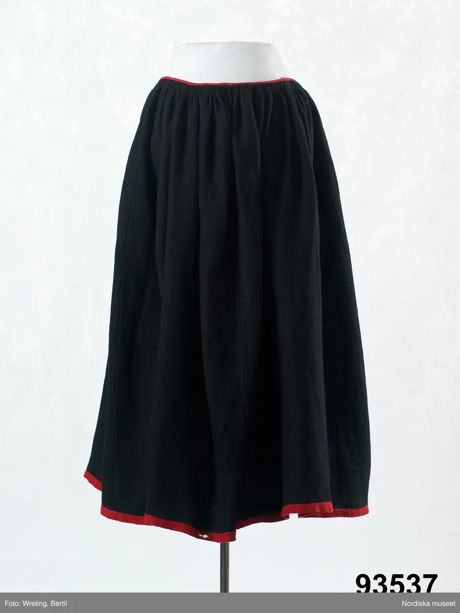 Kjol - Nordiska museet / DigitaltMuseum
