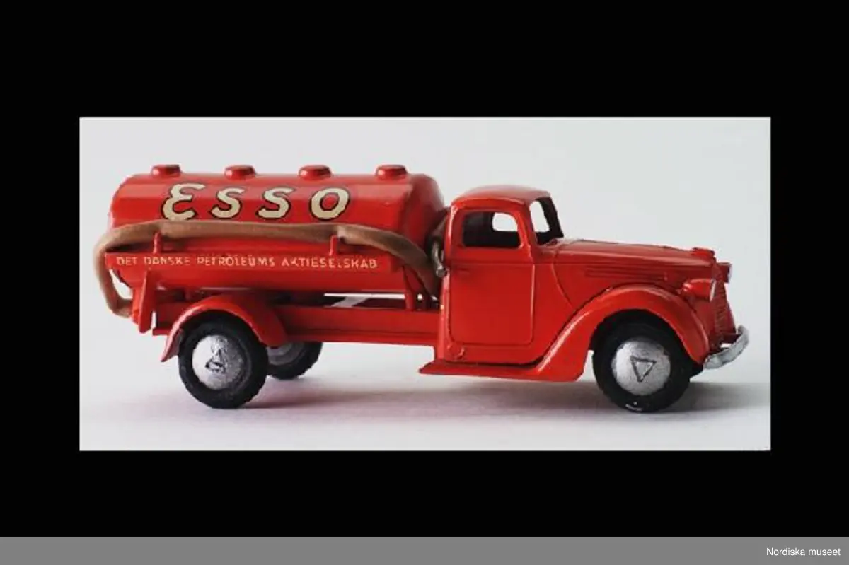 Tankbil - Nordiska museet / DigitaltMuseum