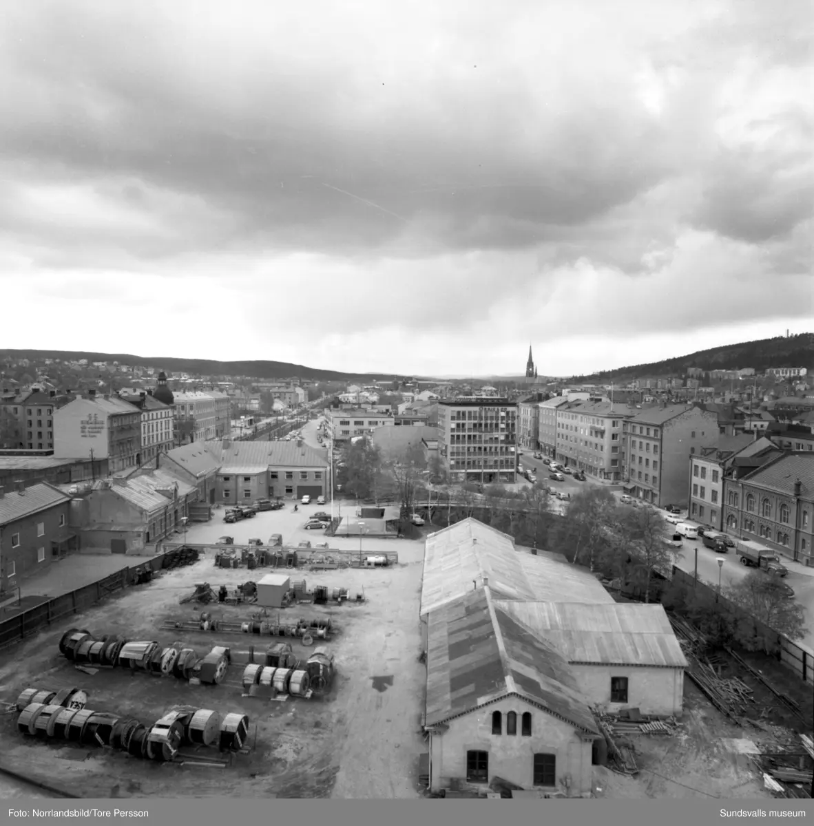 Utsikt över Sundsvalls centralstation. - Sundsvalls museum / DigitaltMuseum