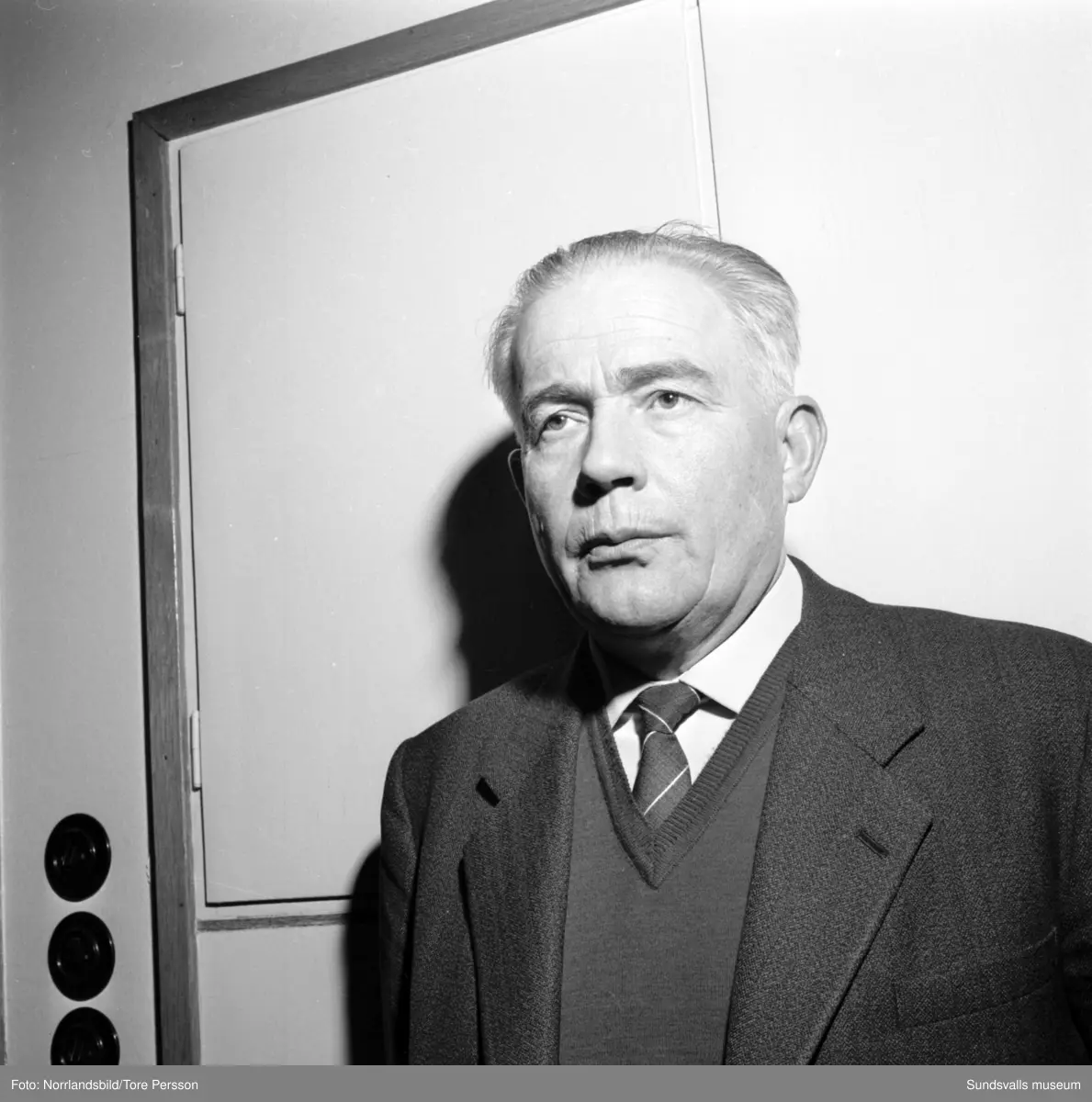 Informationsmöte i Stöde med bland andra ombudsmännen Helmer Eriksson ...