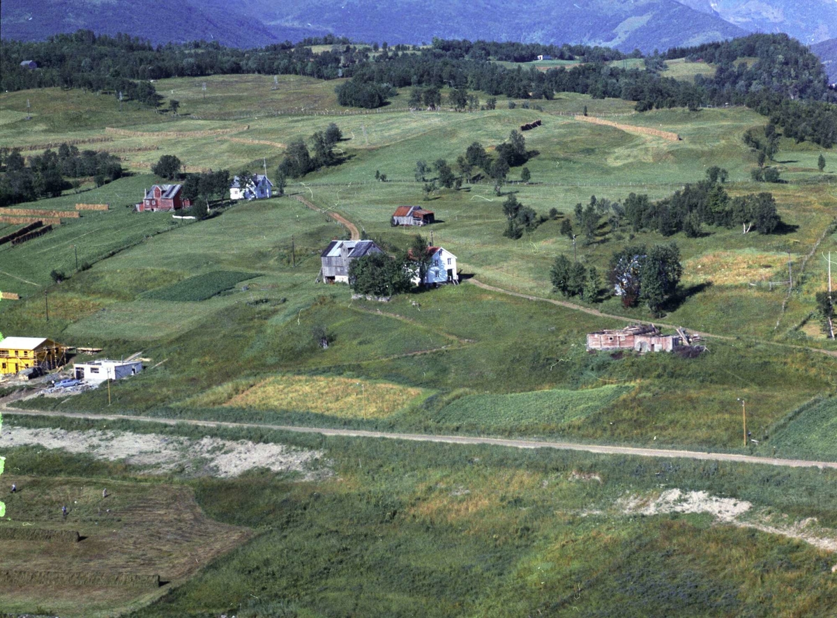 Flyfoto av Berg. - Sør-Troms Museum / DigitaltMuseum