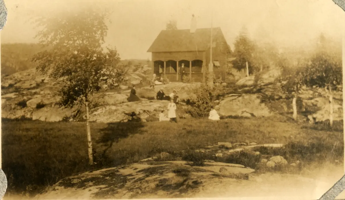 Klokkerholmen, Sandøya, Marie-Louise Christiansen, Brevik apotek ...