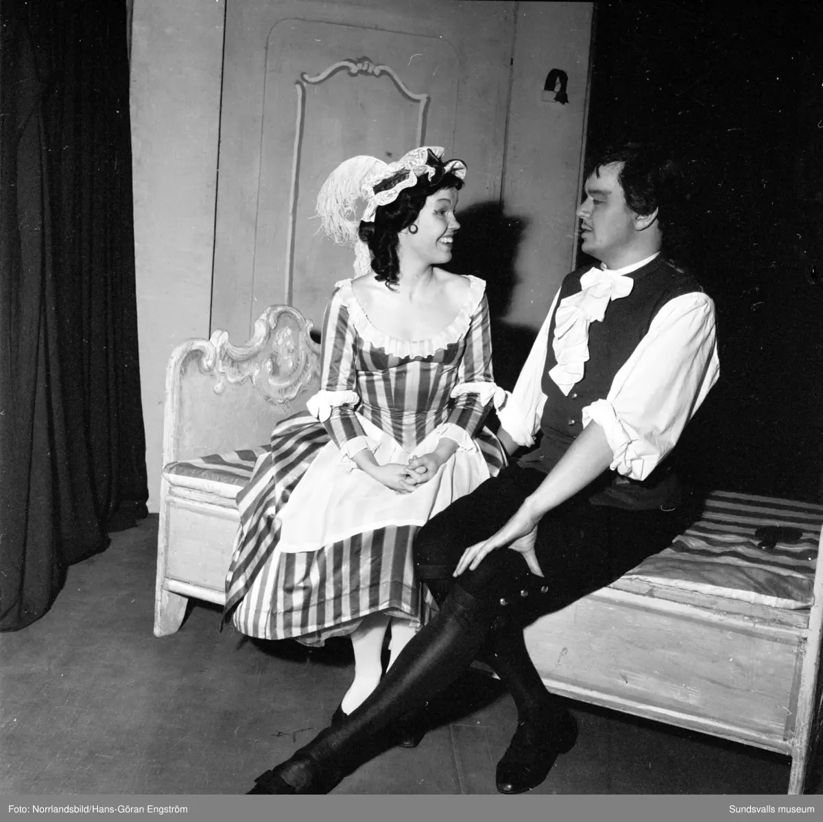 Sven-Erik Jacobsson, operasångare från Sundsvall, i Figaros bröllop ...