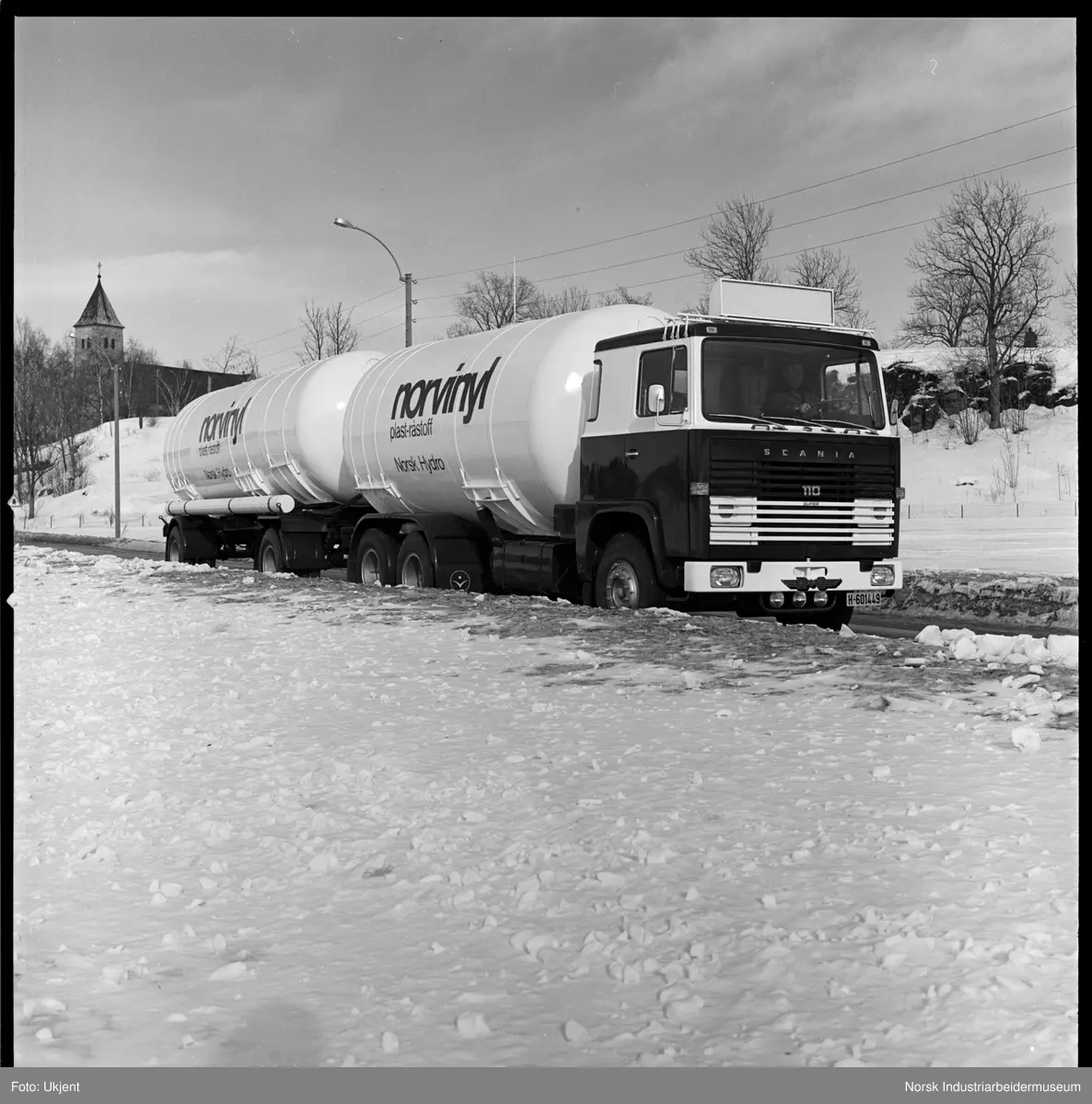 Ny Norvinyl-bulkbil. - Norsk Industriarbeidermuseum / DigitaltMuseum