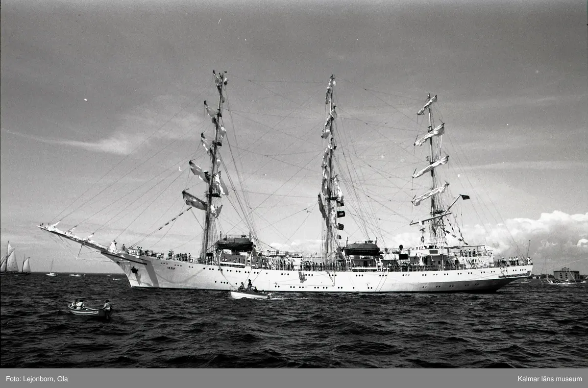 Ryska fullriggaren Mir. The Tall Ships' Races är en internationell ...