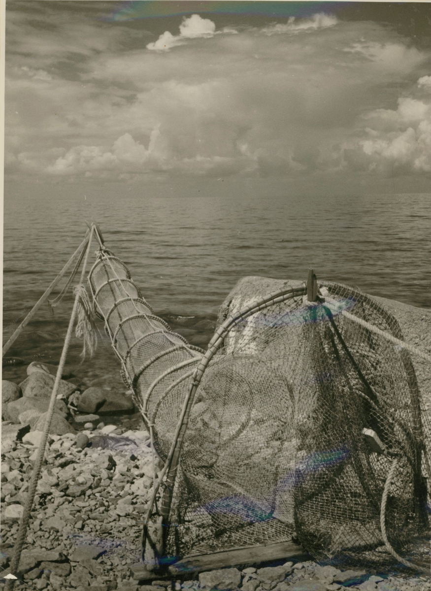 Ryssja med ut-och inhalningsanordning. Uppdragen på stranden. - Kalmar ...