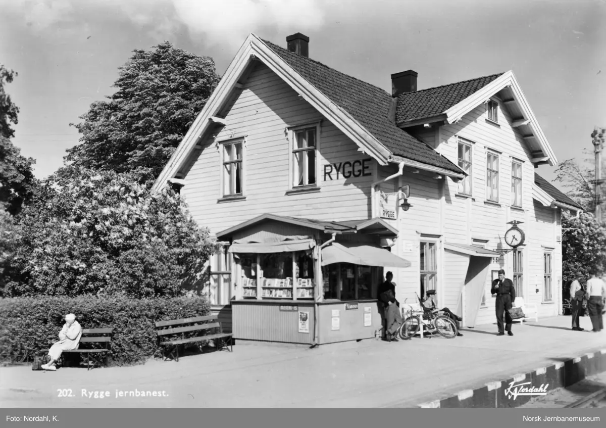 Rygge stasjonsbygning - Norsk Jernbanemuseum / DigitaltMuseum