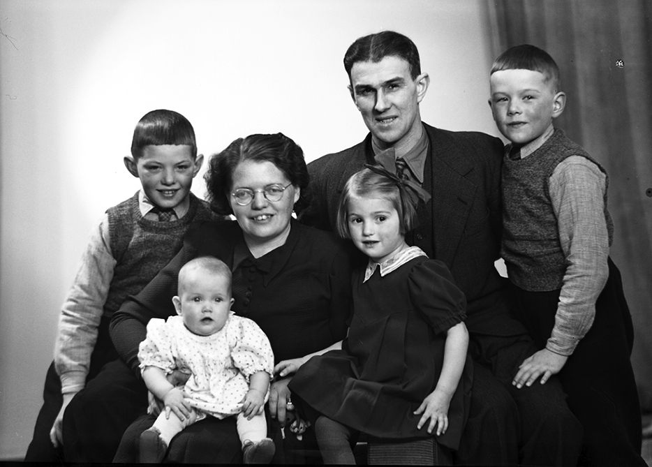 Familjen Åberg - Länsmuseet Gävleborg / DigitaltMuseum