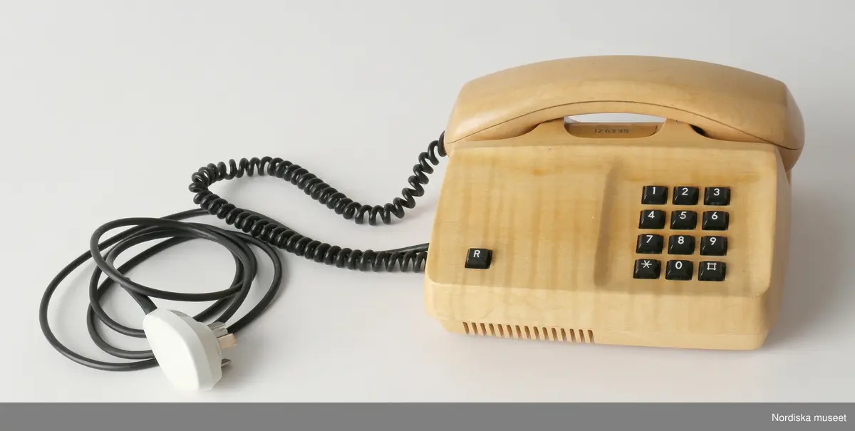 Telefon - Nordiska museet / DigitaltMuseum